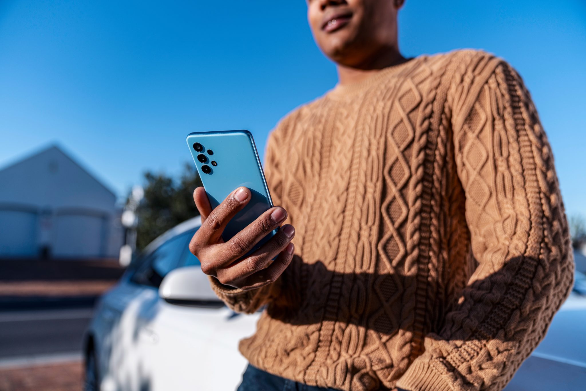 IP Phone vs. Softphone for Call Centers: Pros, Cons, and ...